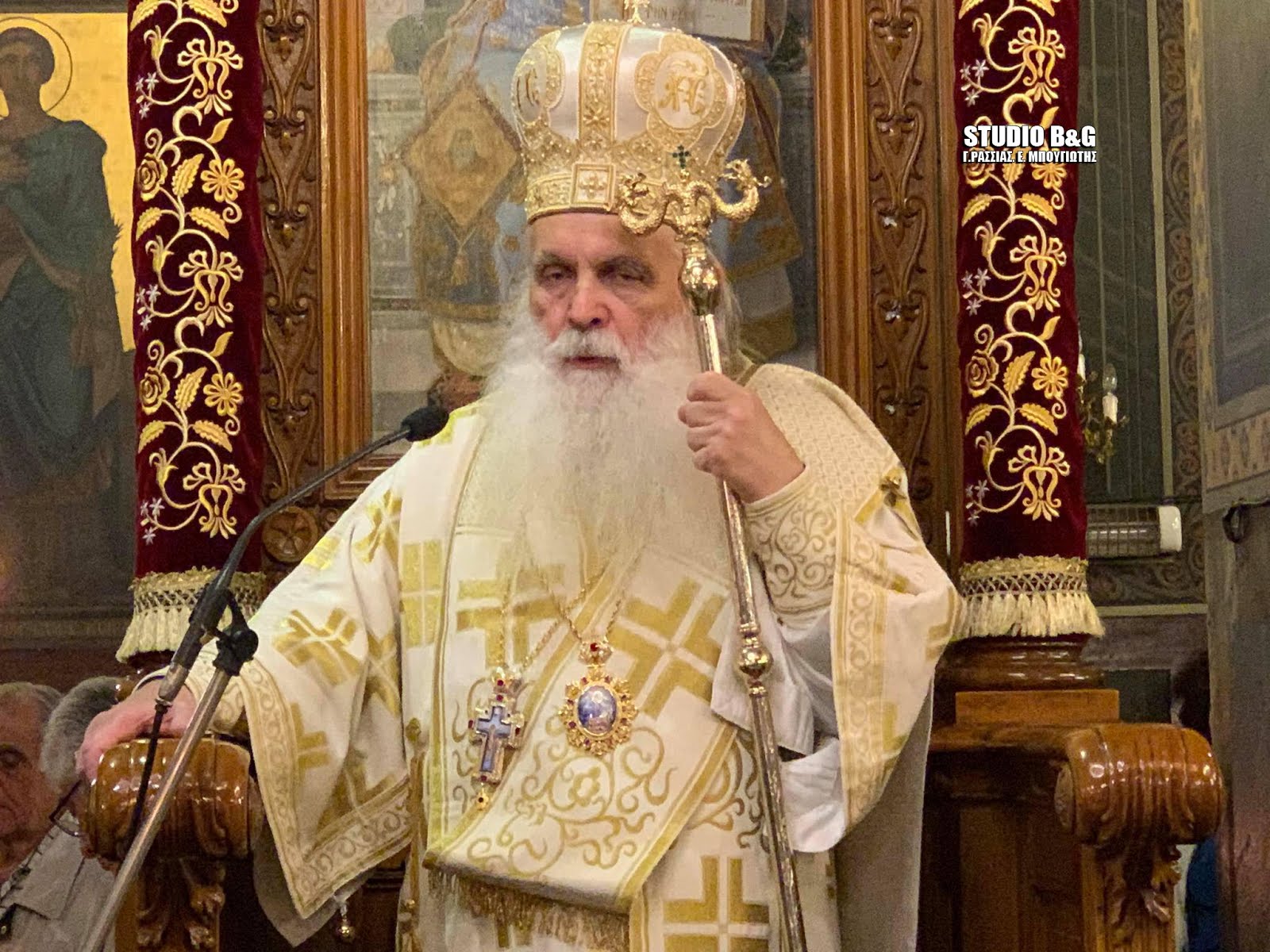 Άγιοι και Εκκλησία: ΑΝΑΣΤΑΣΙΜΗ ΘΕΙΑ ΛΕΙΤΟΥΡΓΙΑ ΣΤΟΝ ΚΑΘΕΔΡΙΚΟ ΙΕΡΟ ΝΑΟ ...