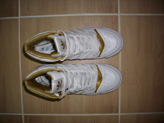 Alice's wardbrobe: Adidasi tip bascheti ADIDAS 380 lei