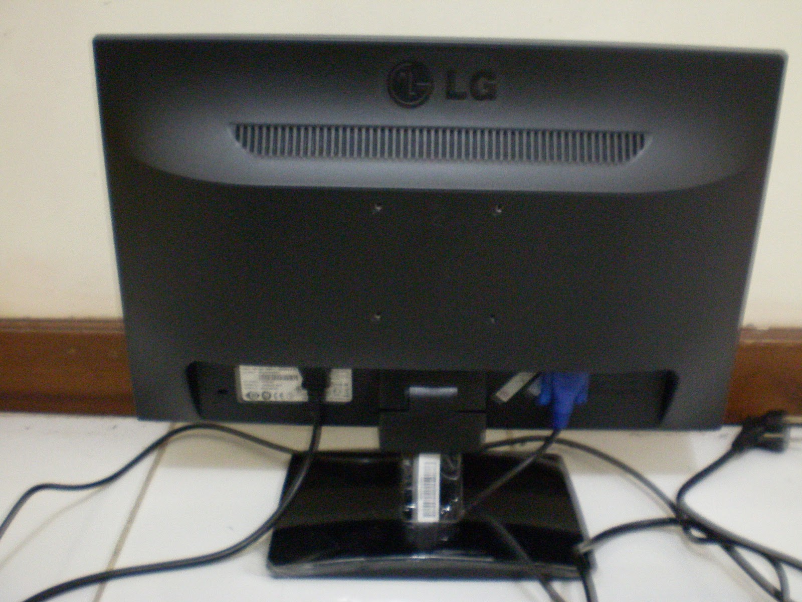 Shadow Company: Monitor LCD LG Flatron E1941 + Tv (Lcd Monitor Komputer ...