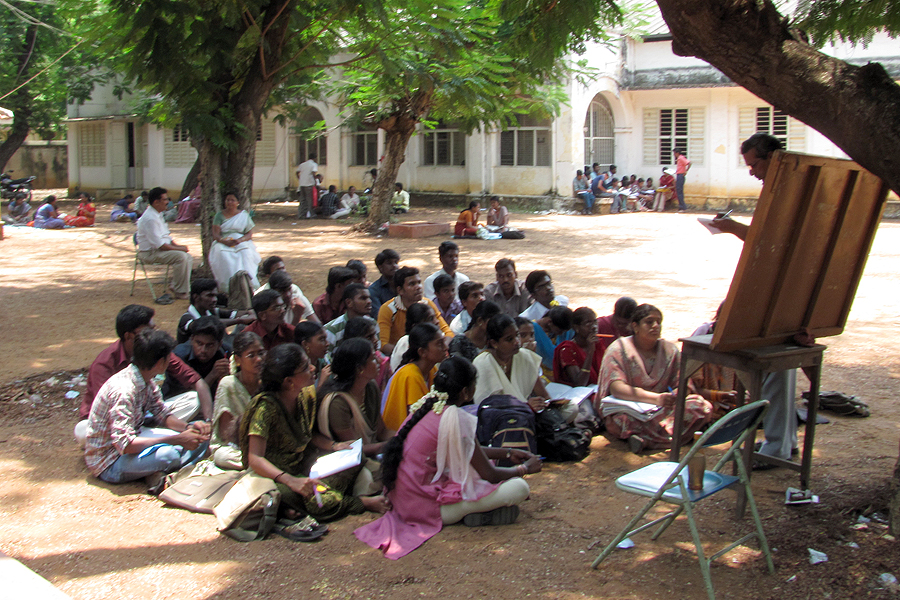 Save American College Blogspot: UNDER-THE-TREE CLASSES