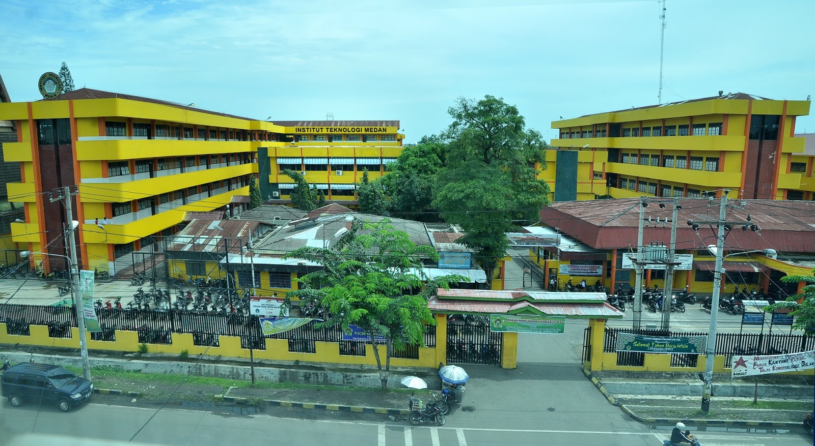 | SMP-SMA DWIWARNA MEDAN