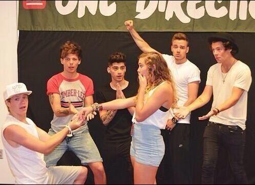 One Direction FanFacts : Fotos: Meet&Greet One Direction funny pictures