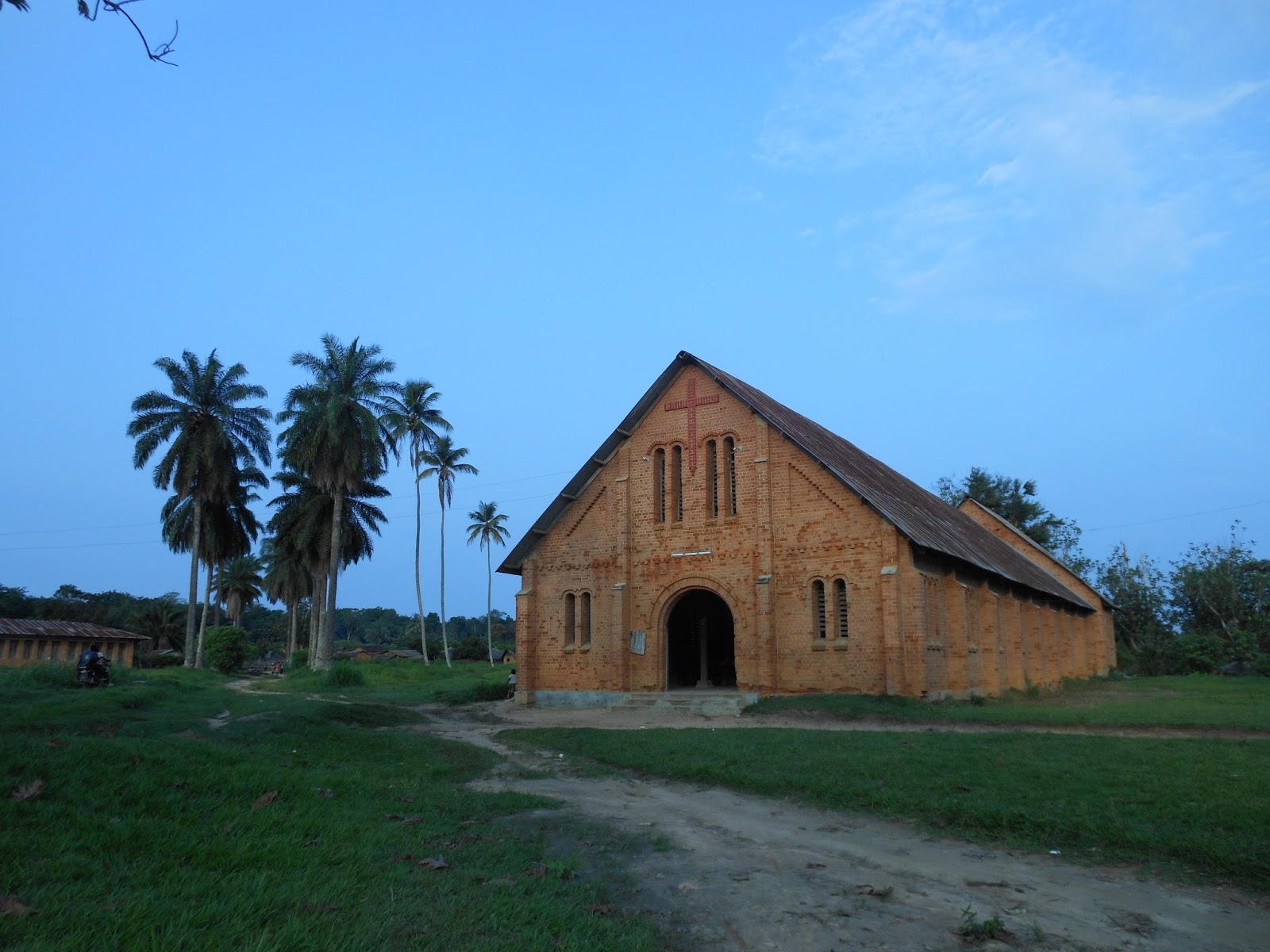 DIOCESE D'INONGO: Taketa…paroisse Assomption…!