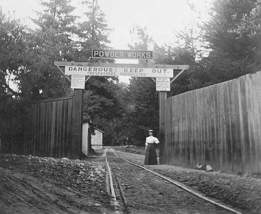 Santa Cruz Trains: Railroads of the Monterey Bay: Stations: Powder Works