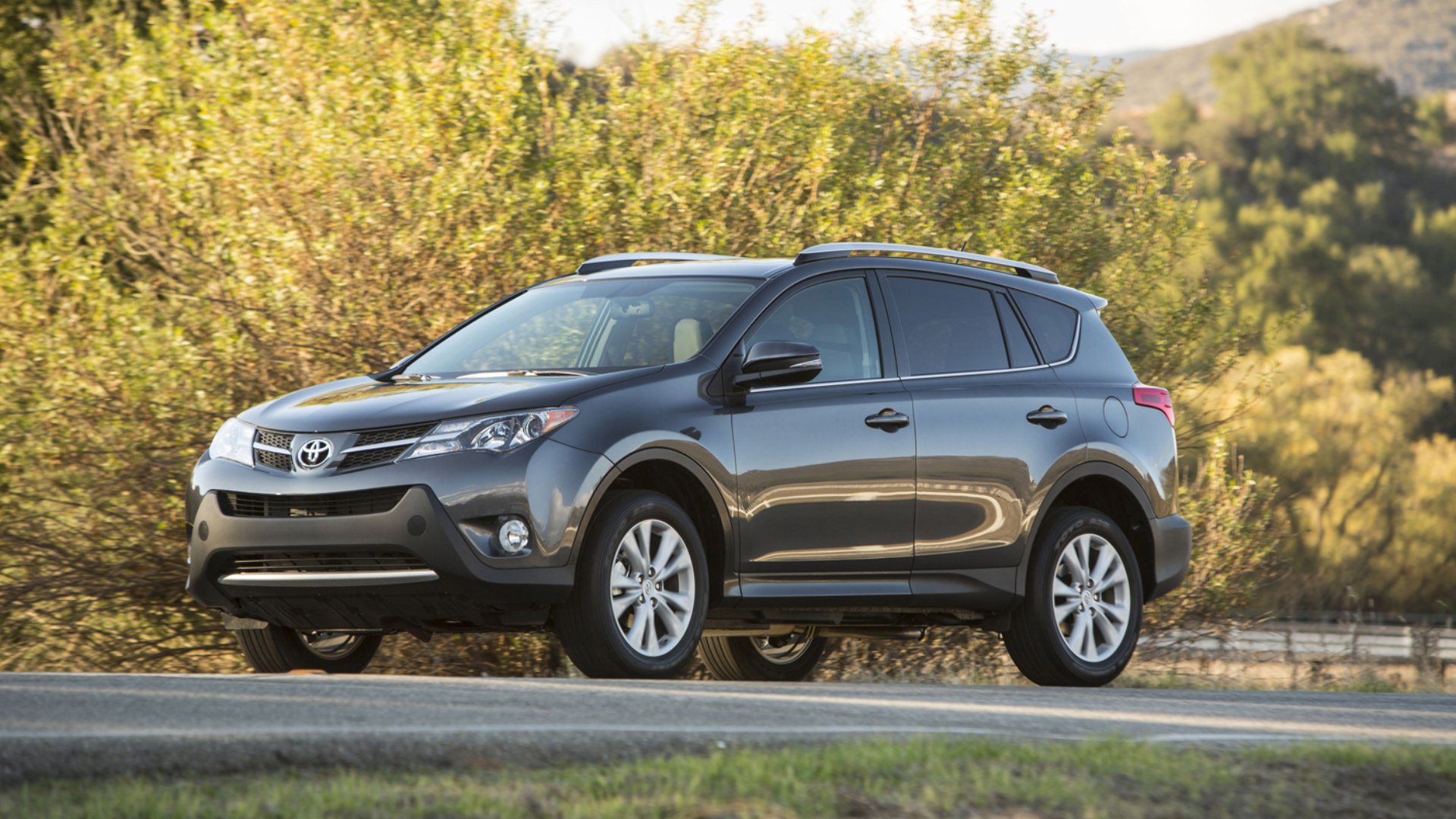 2013 Toyota RAV4 HD Wallpapers