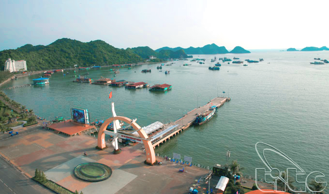 Discovering the beauty of Cat Ba Archipelago