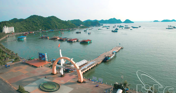Discovering the beauty of Cat Ba Archipelago