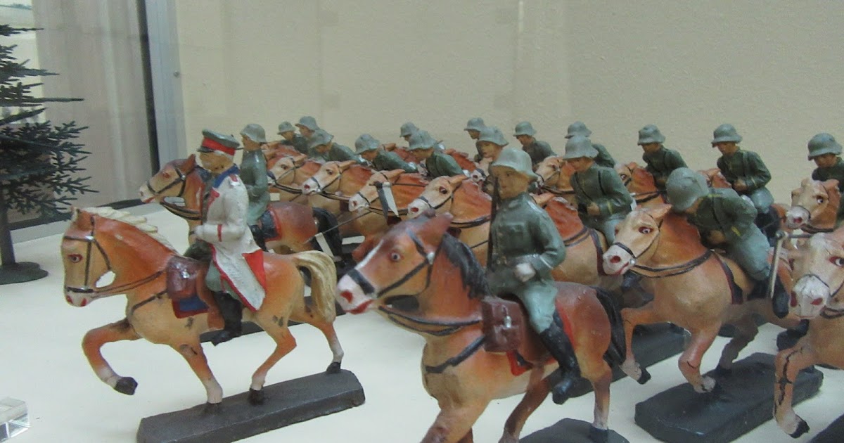 Toy soldiers and real battles: Attack of the German lancers (WW1)