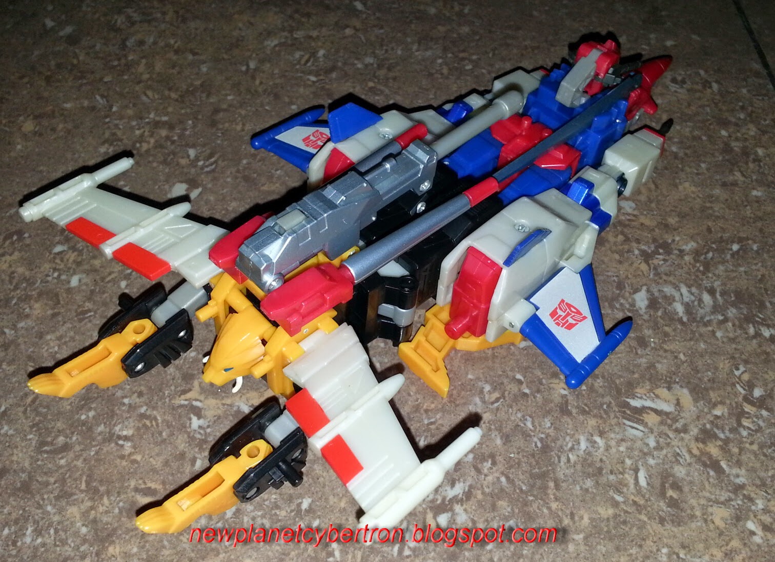 New Planet Cybertron: Transformers Review: Victory Saber (Robot Master)