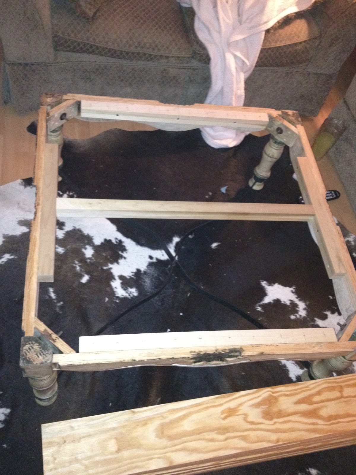 Good Junque: Coffee Table Redo!