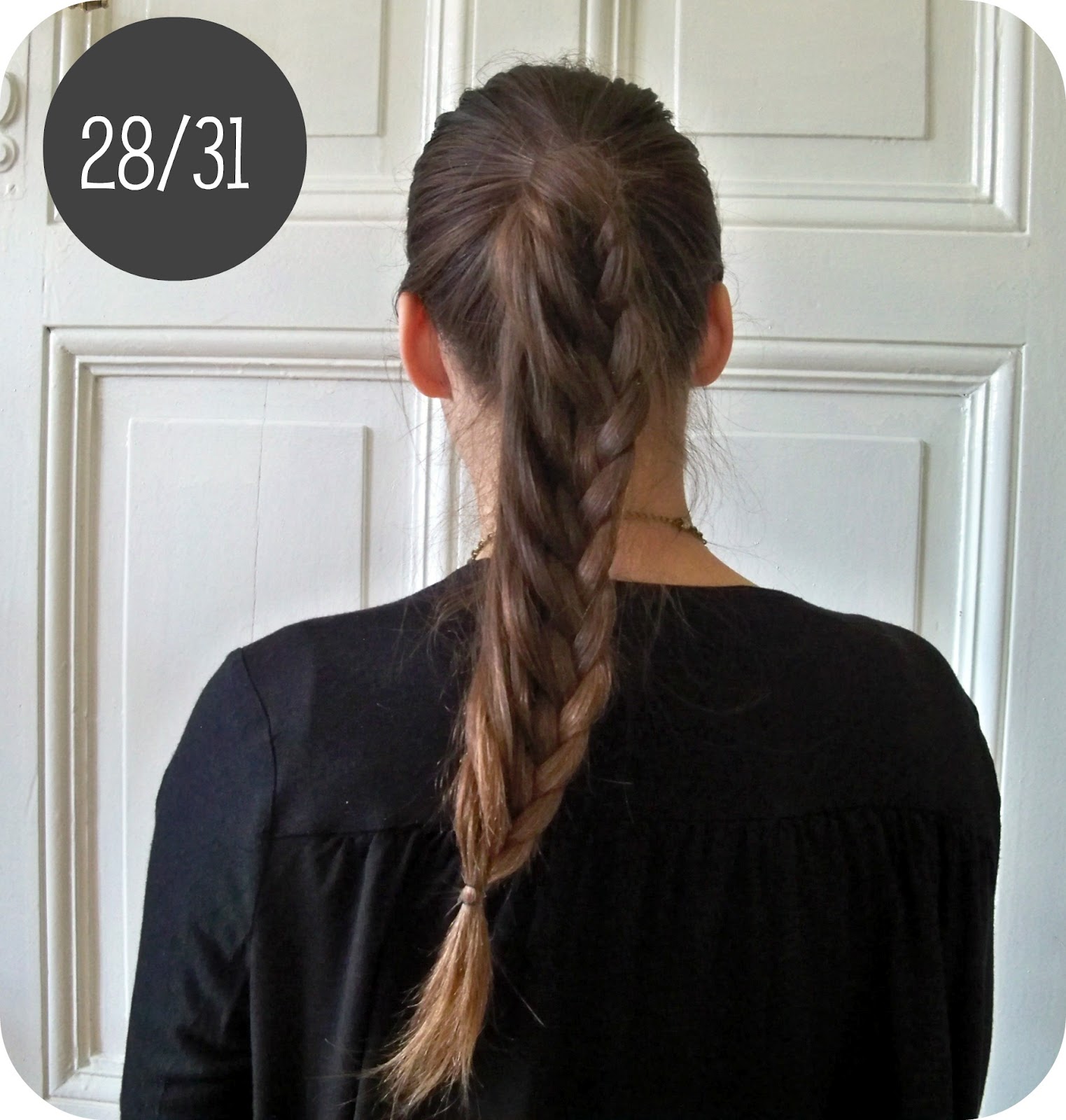 Mrs Kings Castle: Frisuren im März 28/31 "einseitiger Flechtzopf"