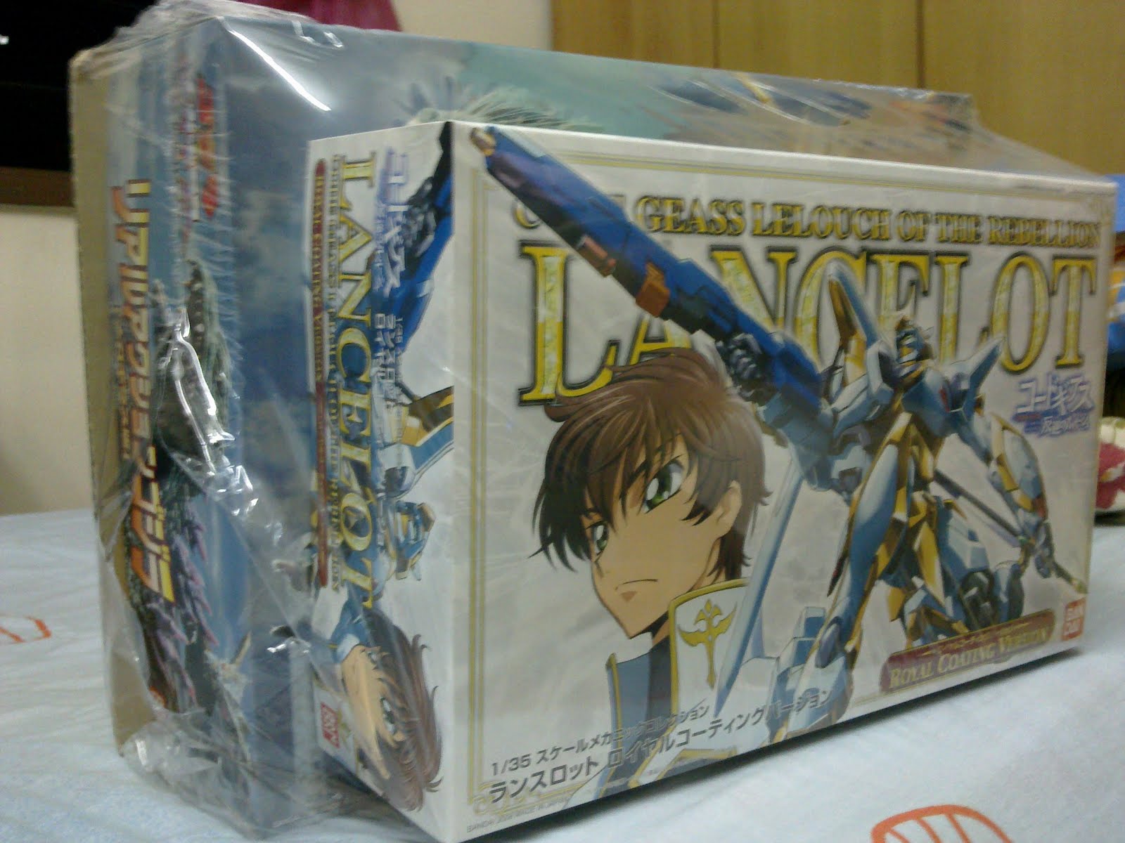 Bandai 1/35 Code Geass- Lancelot (Royal Coating Version) | Lost In ...