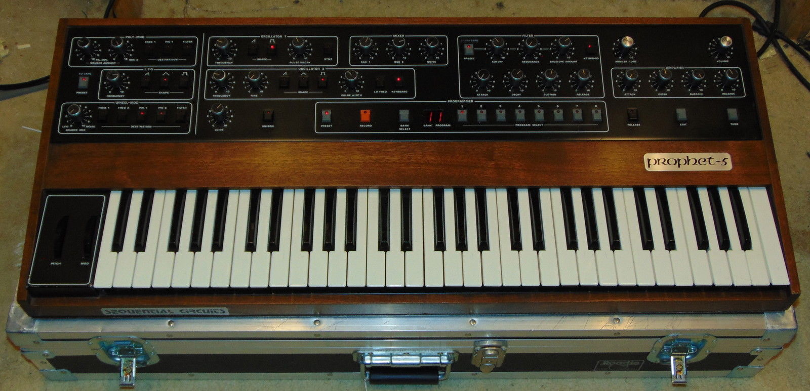 MATRIXSYNTH: Sequential Circuits Prophet 5 Synthesizer Rev 2