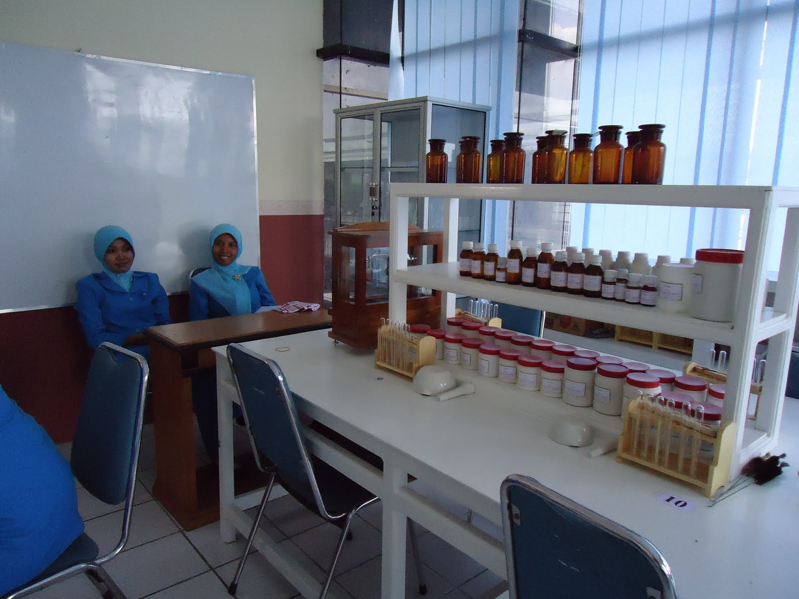 SMK KESEHATAN BAKTI INDONESIA MEDIKA