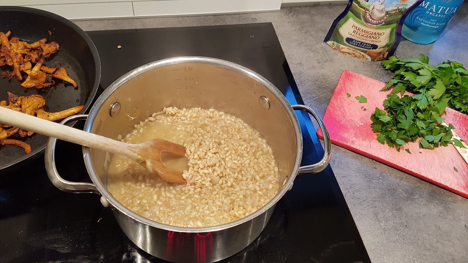 Edels Mat : Byggotto med kantareller 🍄