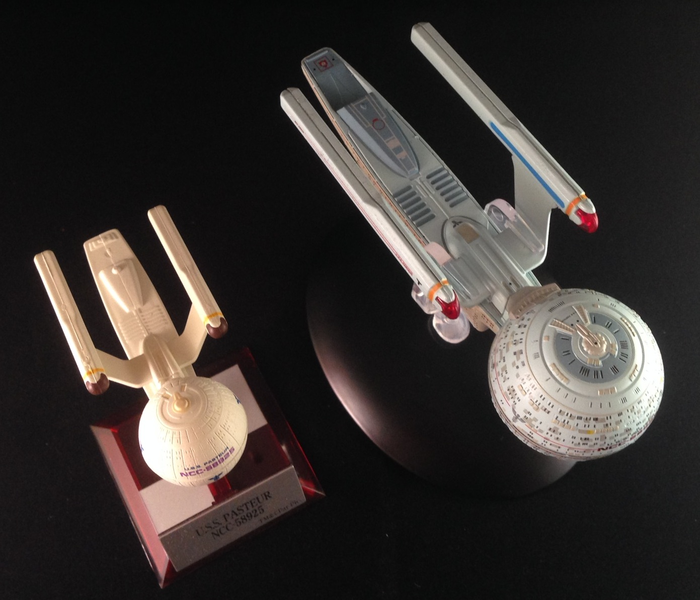 Star Trek Tafelrunde "Hermann Darnell" Potsdam Babelsberg: Eaglemoss 42 ...