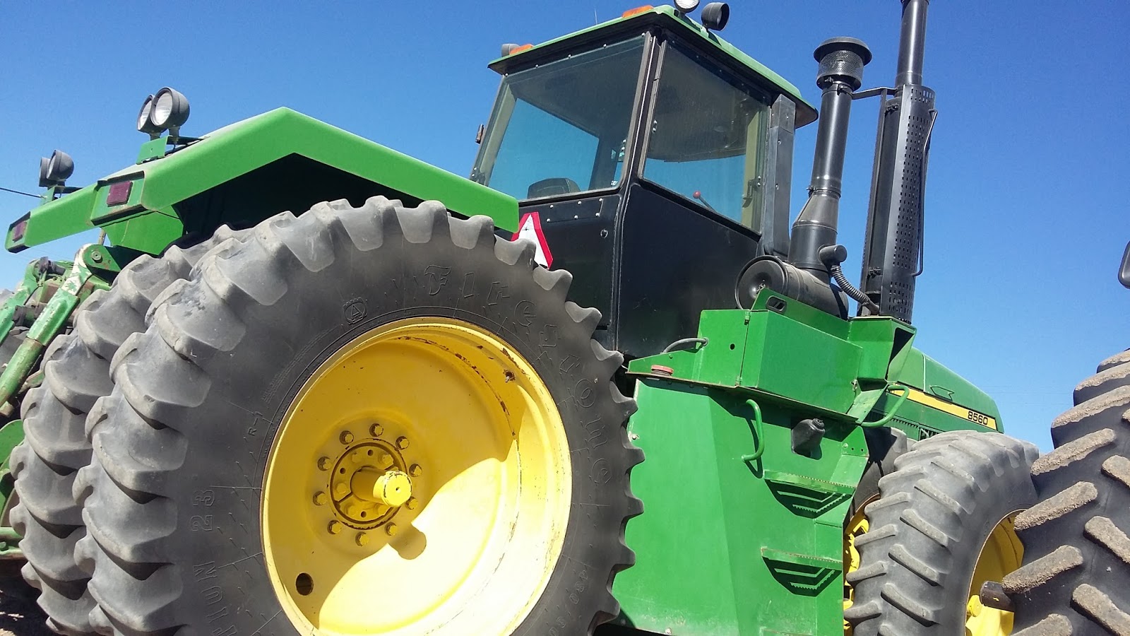 MAQUINARIA AGRICOLA INDUSTRIAL: Tractor John Deere 8560 Articulado 1989 ...