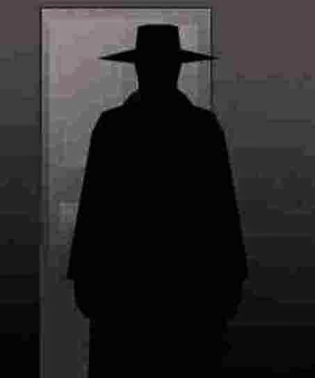 homem da capa preta aparece no rio grande do sul - Arquivos Do Paranormal