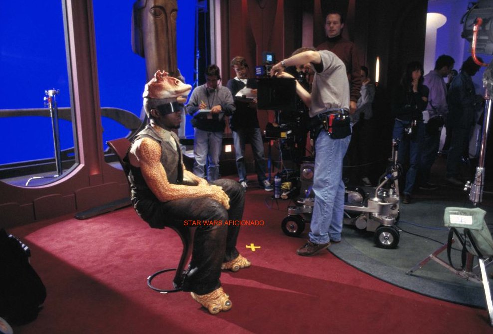 STAR WARS AFICIONADO WEBSITE: BEHIND THE SCENES: JAR JAR'S SPOTLIGHT!