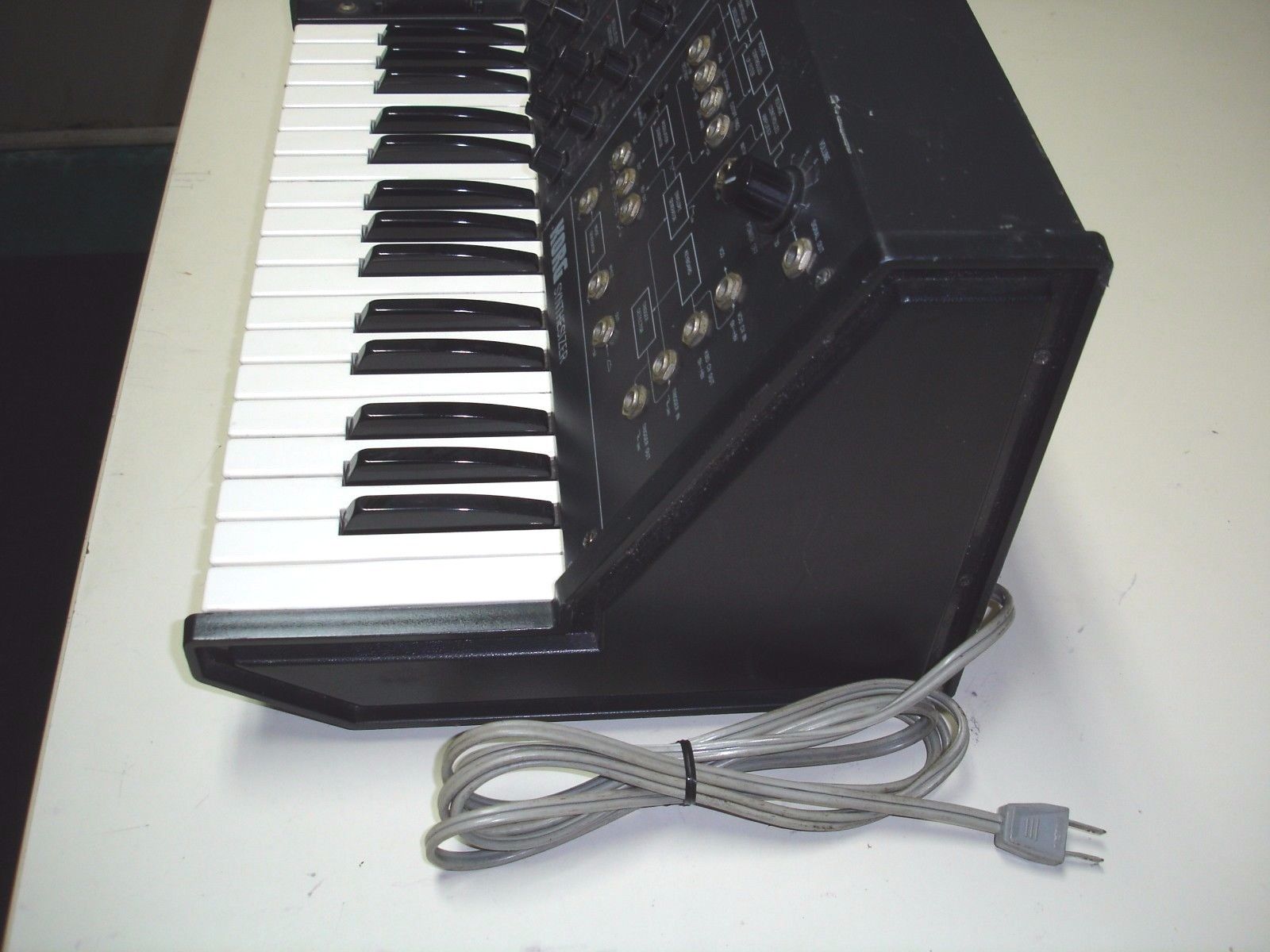 MATRIXSYNTH: Vintage Korg MS-10 Monophonic Analog Synthesizer