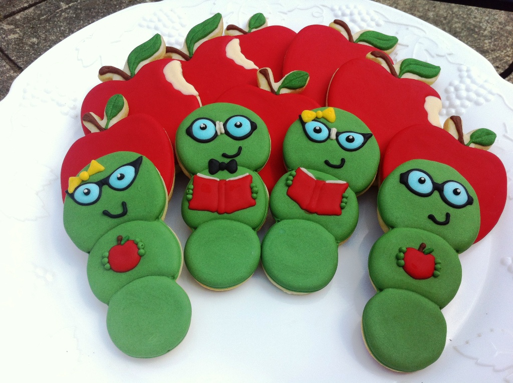 Back-to-School Bookworm Cookies!