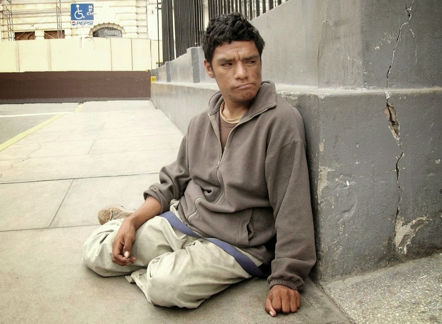 Bajo el Umbral: El negocio de los mendigos