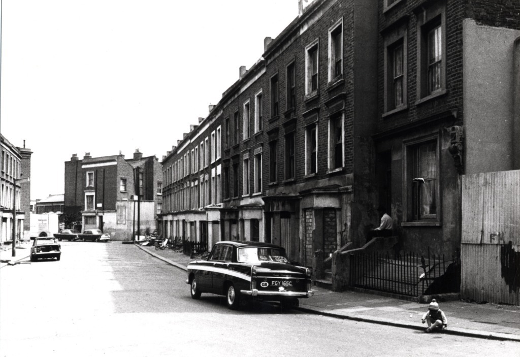 Amazing Vintage Photographs of Streets of London in the Summer of 1969 ...