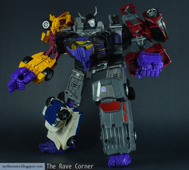 The Rave Corner: Transformers Combiner Wars Menasor Review