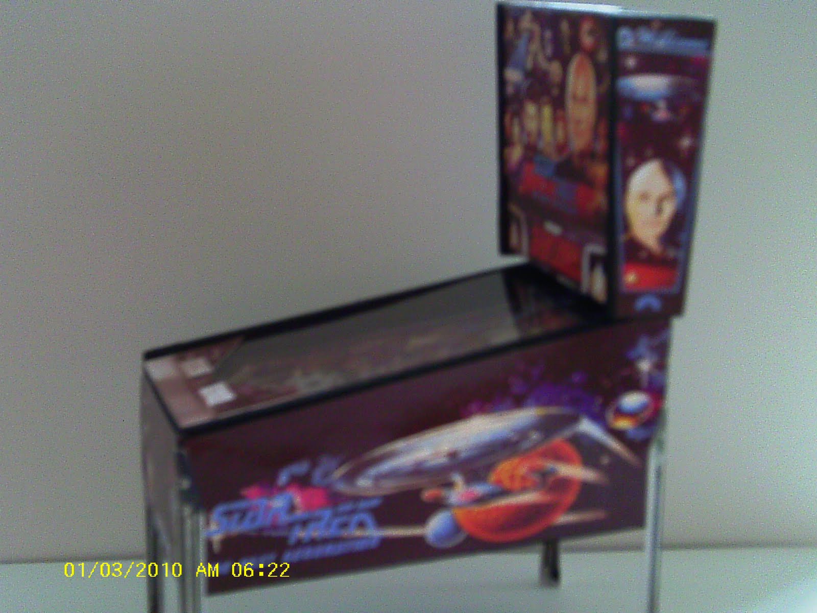Retro Heart: STAR TREK TNG Pinball Table Model