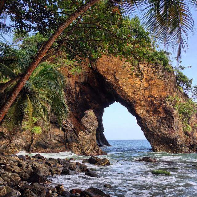 Trekking to Paria Bay and Waterfall