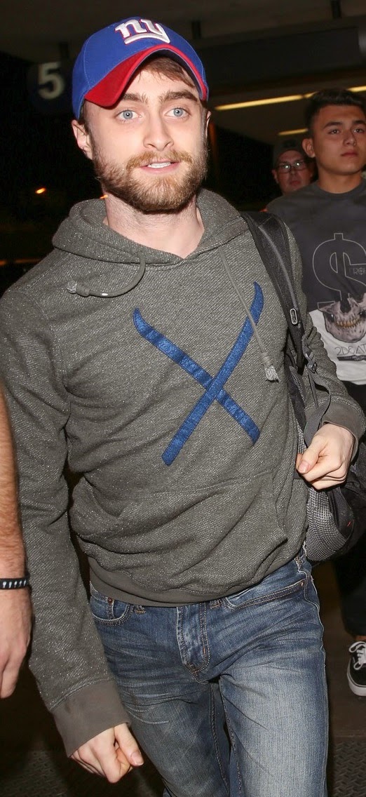 VJBrendan.com: Out & About: Daniel Radcliffe at Heathrow Airport in London