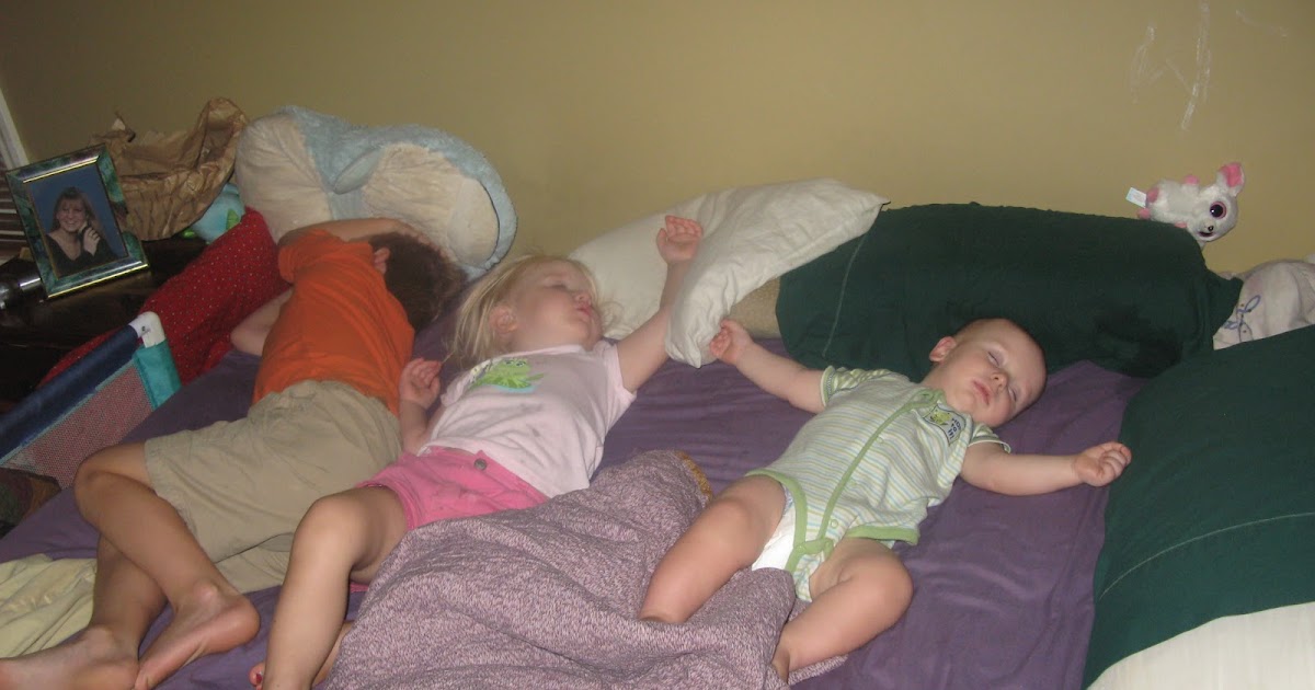 The Kerrie Show: The Attachment Parenting Debate: Mom of Five Weighs In