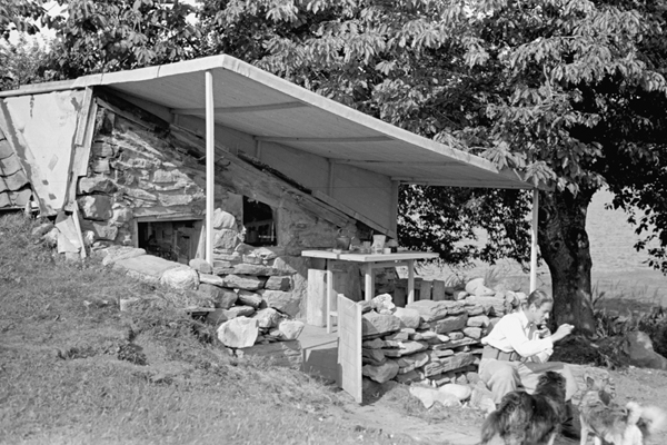 Kurt Schwitters - Merzbau ~ Arkitektur & Miljøteknologi