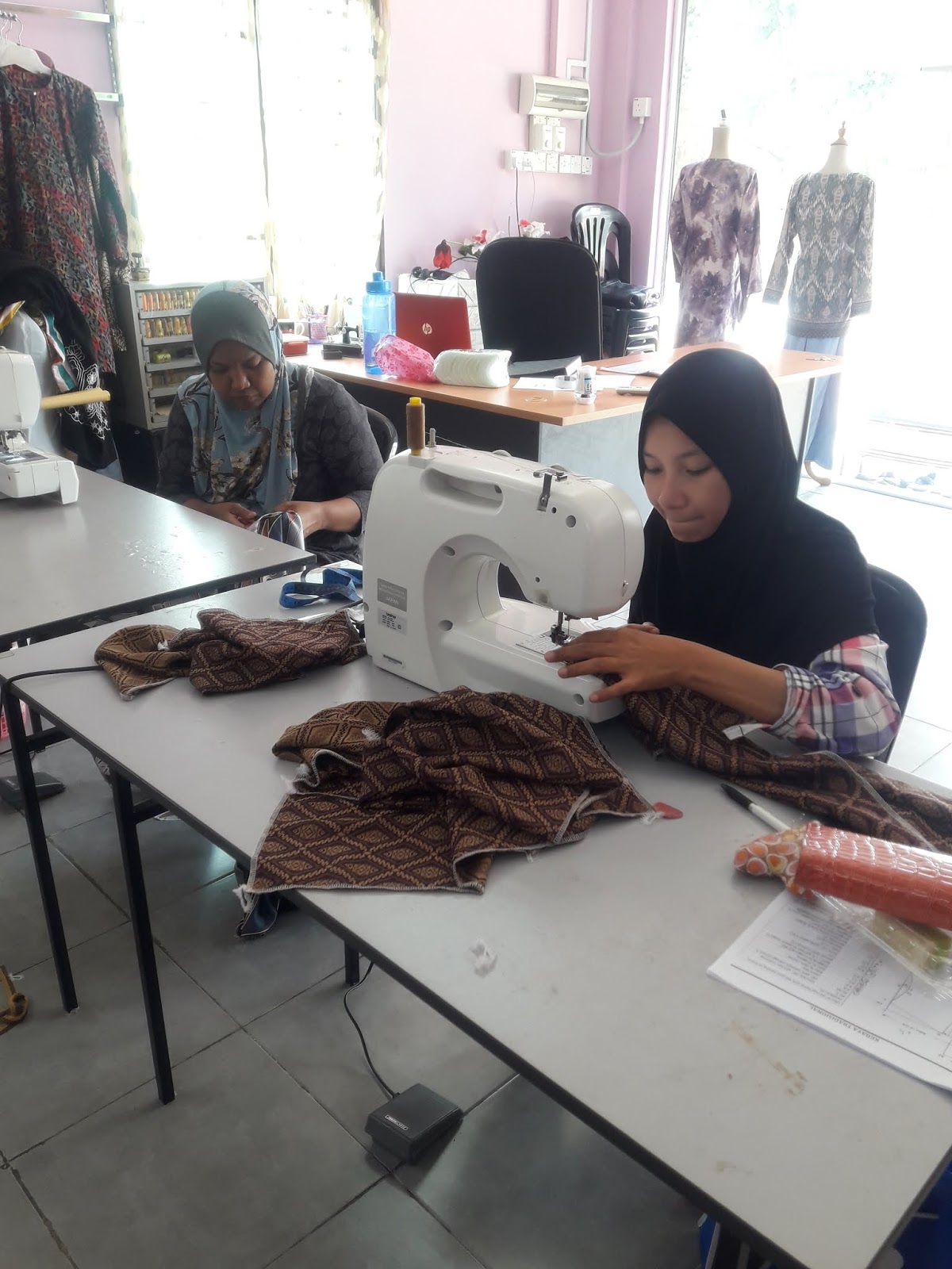 KELAS JAHITAN INTENSIF