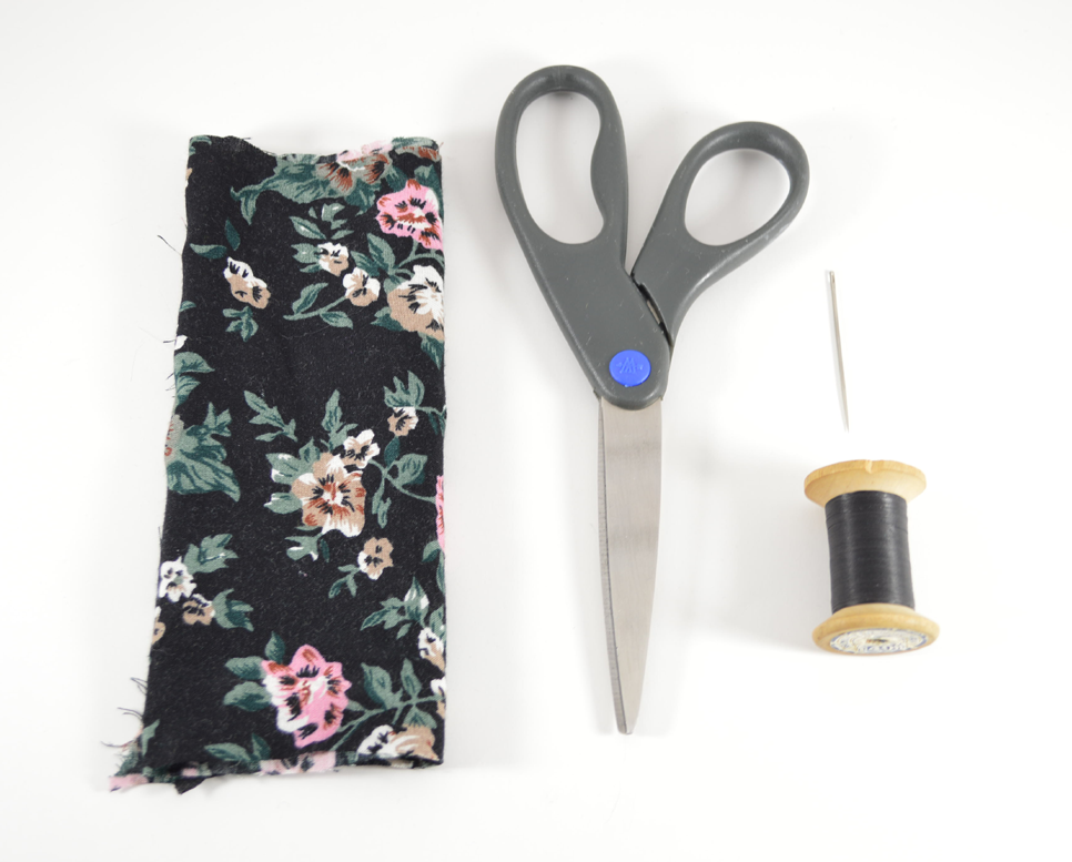 diy: Fabric Hinge Bracelet