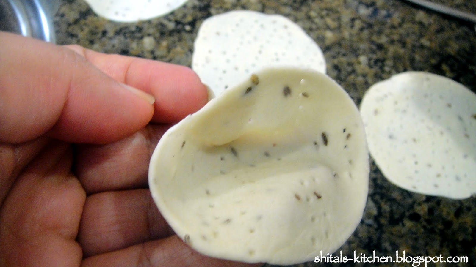 Shital's-Kitchen: Dal Pakwan