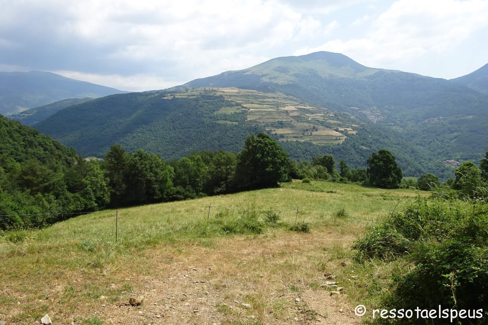 res sota els peus: Ruta pels pobles de la vall de Ribes