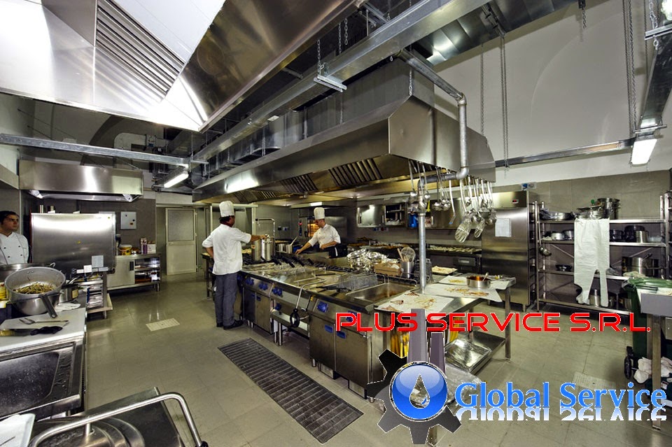 PLUS SERVICE SRL: CUCINA e SERVIZIO A TAVOLA