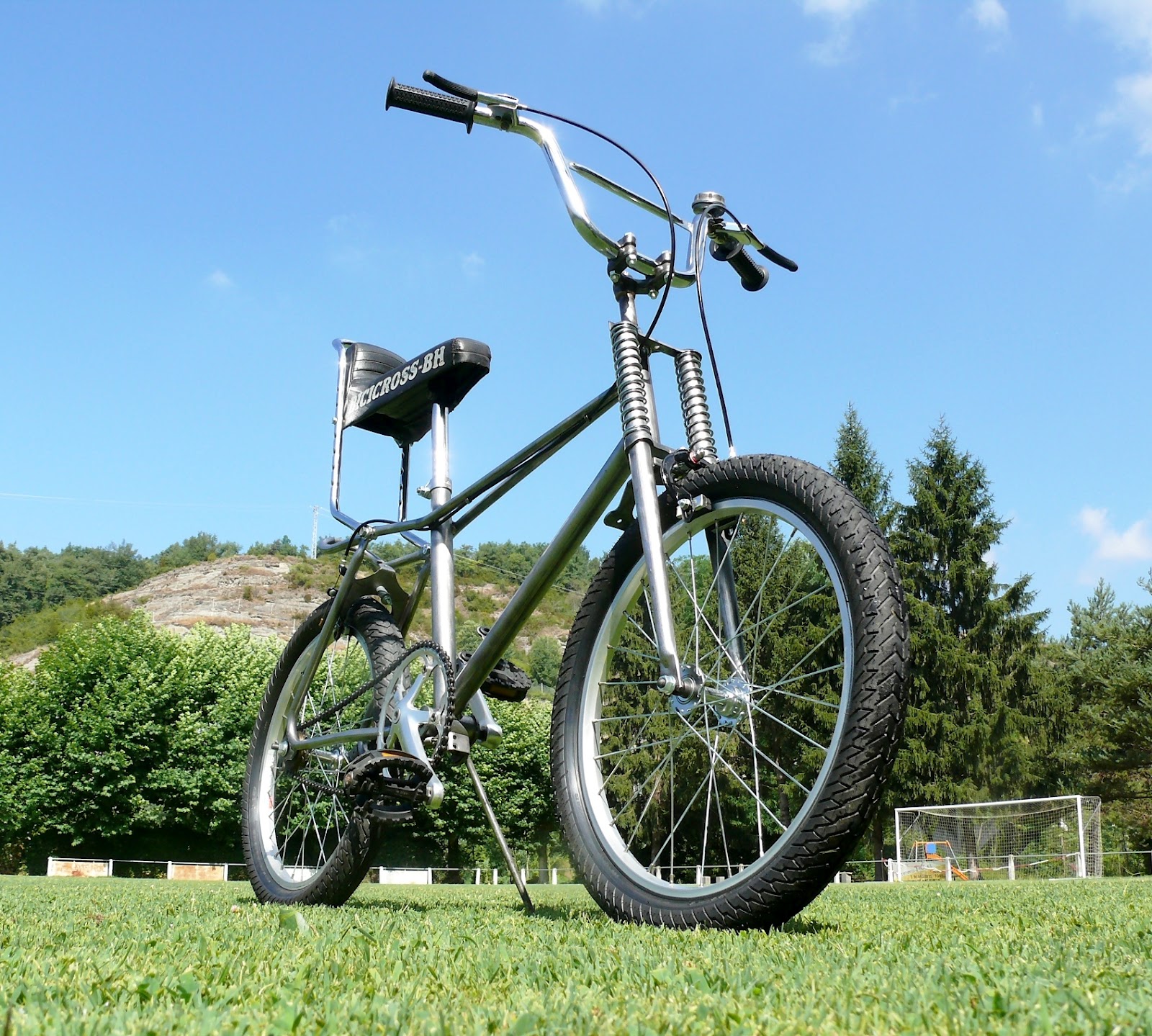 bicinova2: - BH Bicicross "Steel Style"