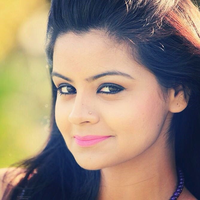 Actress Shilpa Bala ~ Kerala Online