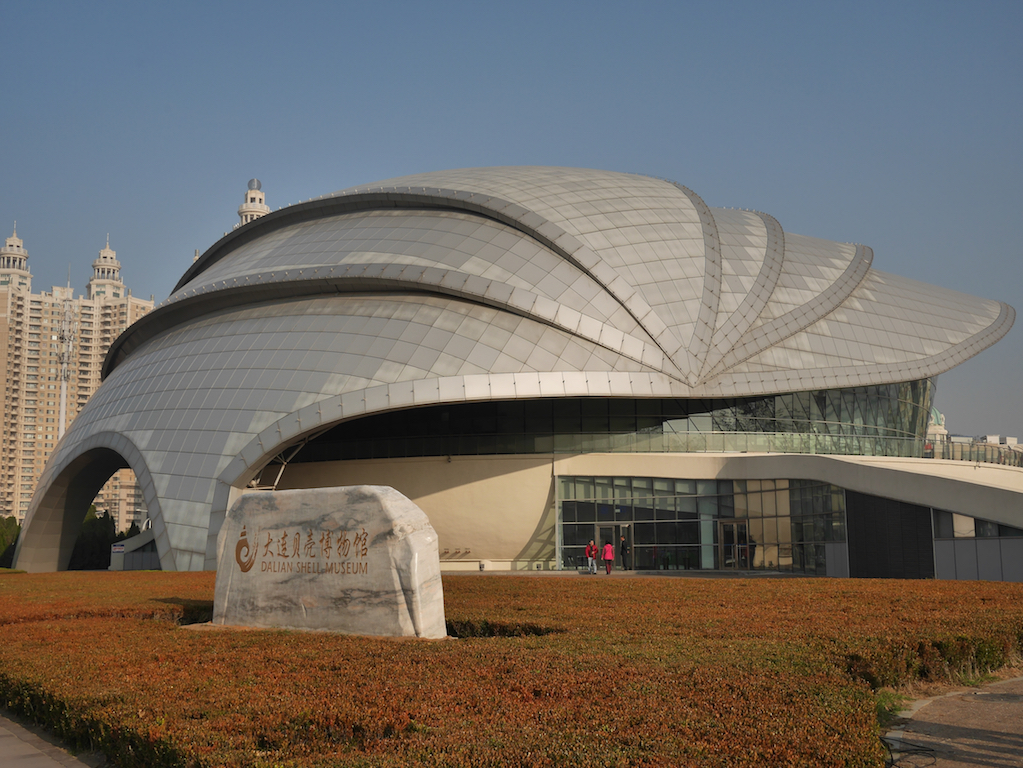 A Shelled Building in Dalian - Isidor's Fugue