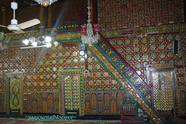 Yan's Family, Frens, Travel, And Food Journal: Shah E Hamdan Mosque in ...