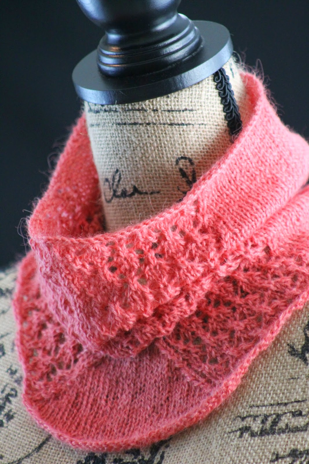 Balls to the Walls Knits: Pretty in Pink Cowl