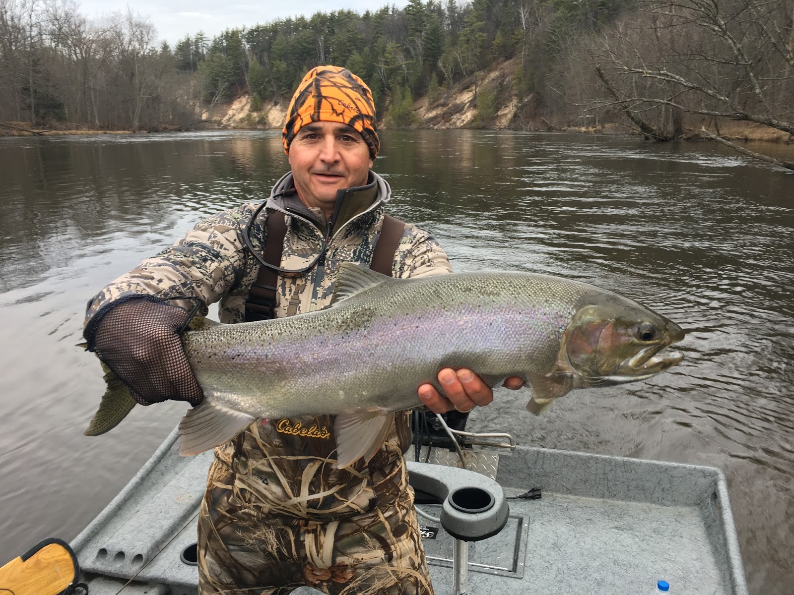 FINALLY SEEING SOME GOOD SIZED STEELHEAD/ STONEFLIES/SALMON FRY HATCHED ...