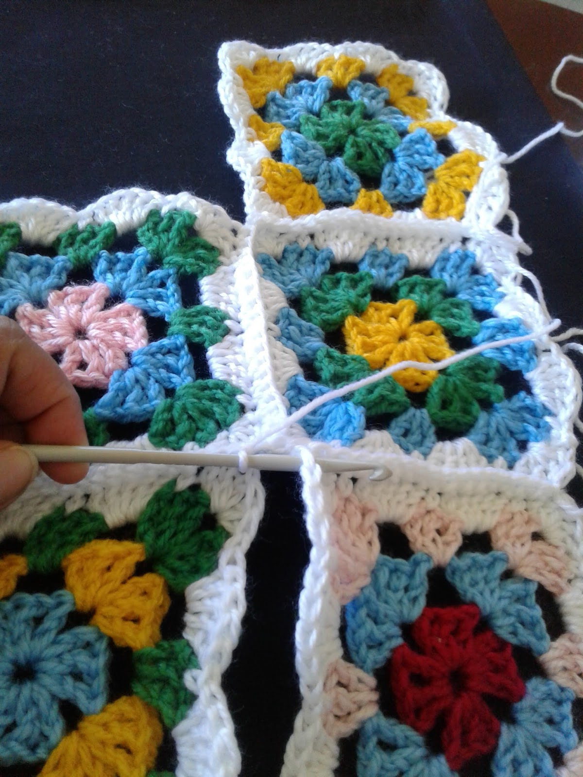 Miles Crochet Creation: How to join my shell granny square