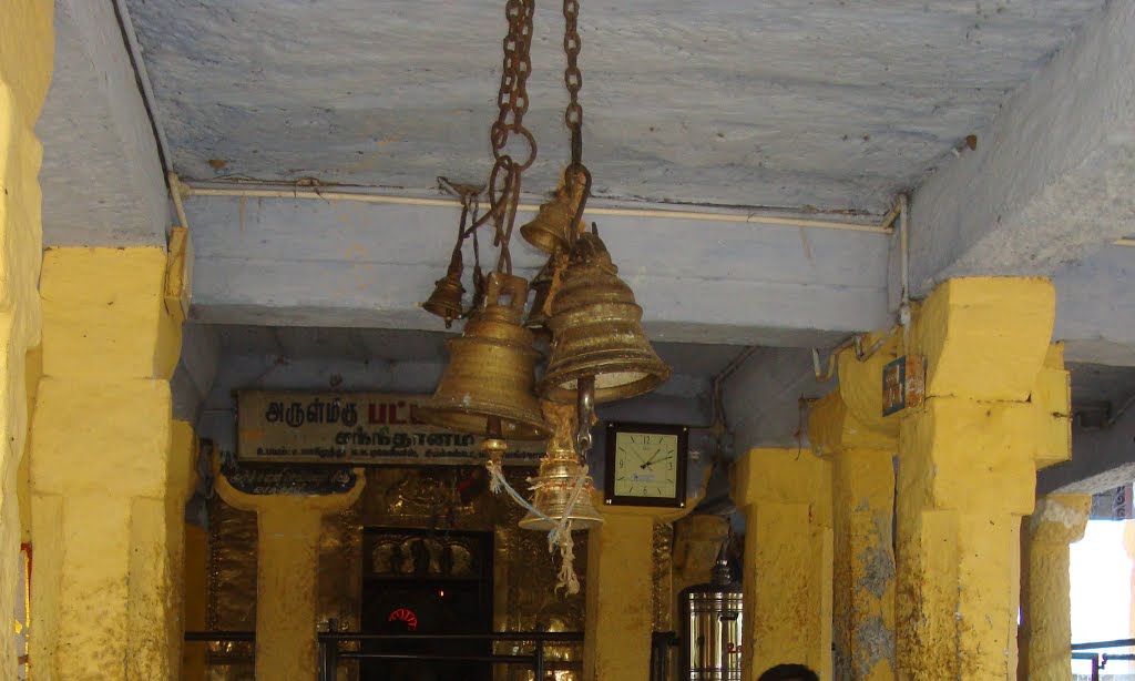 Tamilnadu Tourism: Sorimuthu Ayyanar Temple, Karaiyar – The Temple