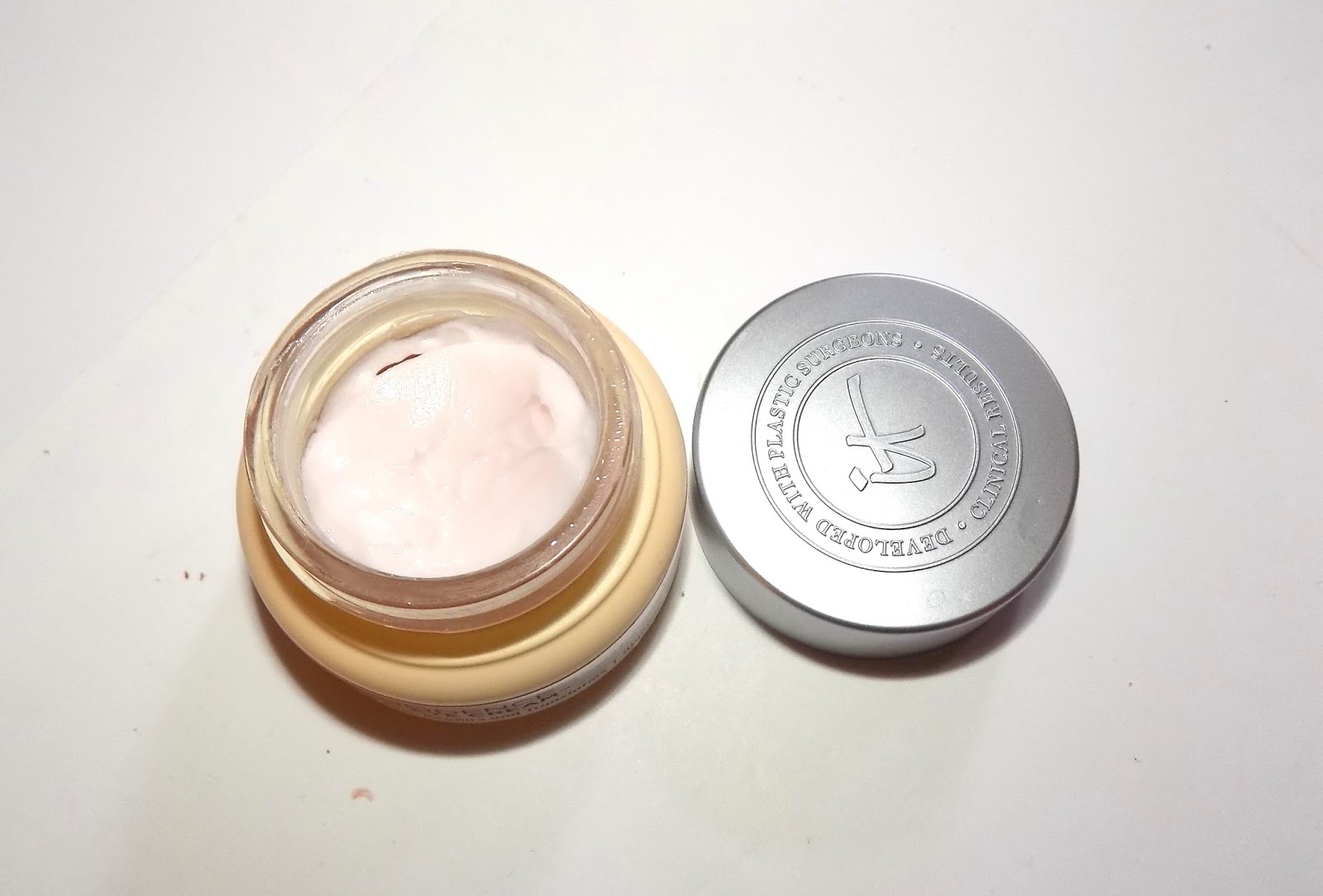 The Beauty Alchemist: It Cosmetics Confidence In An Eye Cream