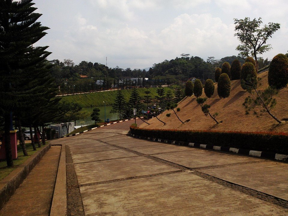 Mega Wisata Icakan Ciamis - beritamenjadisatu.com