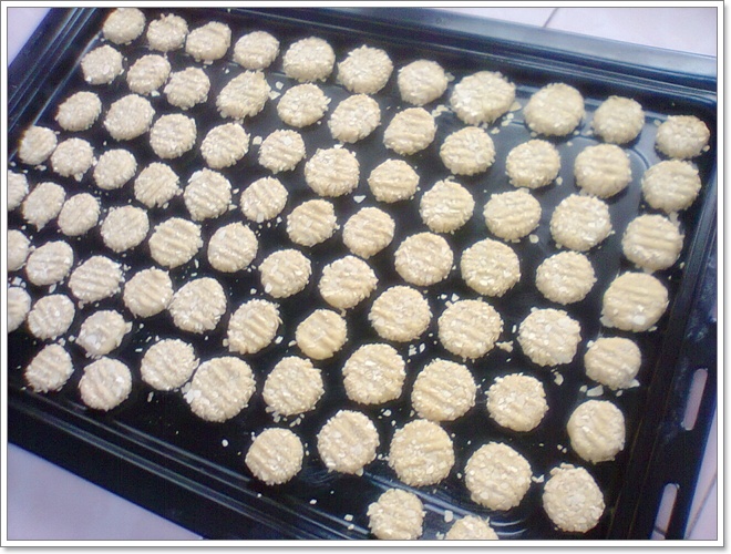 Life Is Sweet: Resepi : Biskut Nestum Rangup