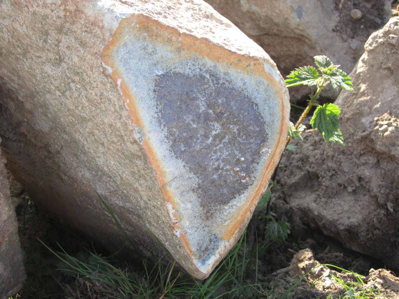 Stonehenge and the Ice Age: Weathered and unweathered bluestones at ...
